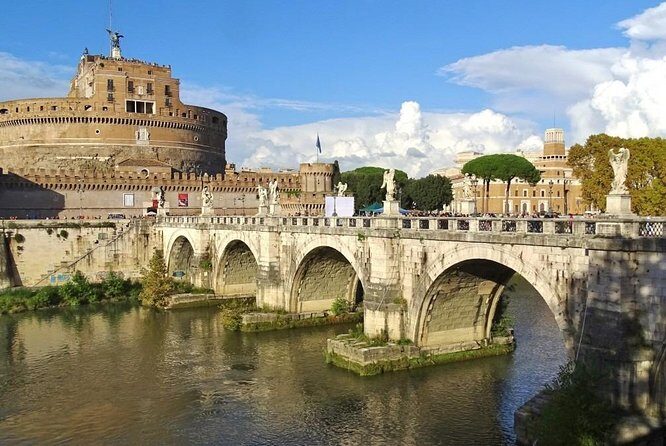 Rome FCO Airport to Civitavecchia Port with private City Tour - Who Should Consider This Tour?