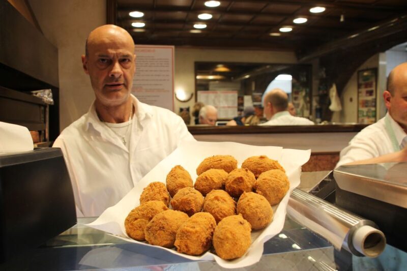 Rome: Food Tour and Wine Tasting in a Traditional Trattoria - Exploring the Flavors of Rome: A Deep Dive into the Food & Wine Tour