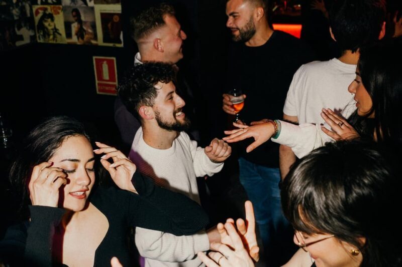 Rome: Forbidden History Walking Tour & Pub Crawl with Drinks - The Sum Up