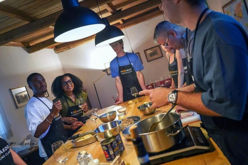 Rome: Fresh Pasta-Making Class with Italian Chef and Wine - Atmosphere and Group Dynamics