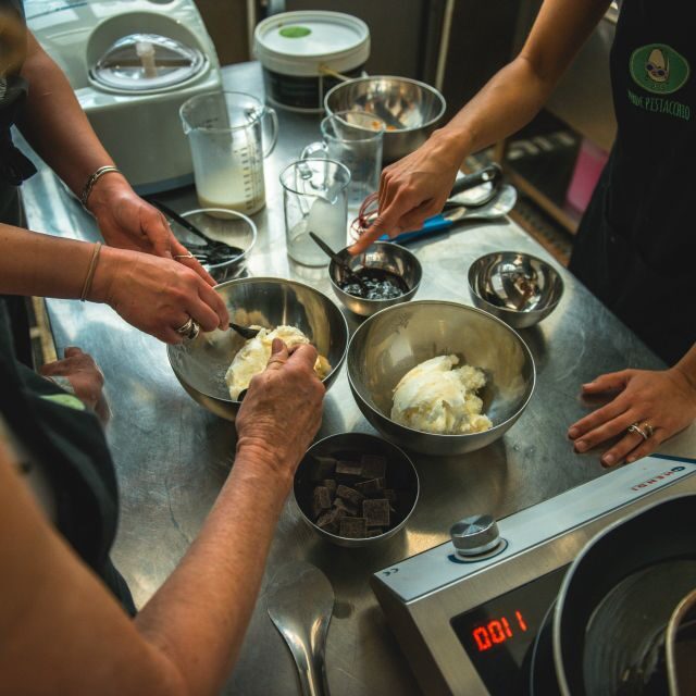 Rome: Gelato Masterclass with Live Chief and Tastings - The tasting experience