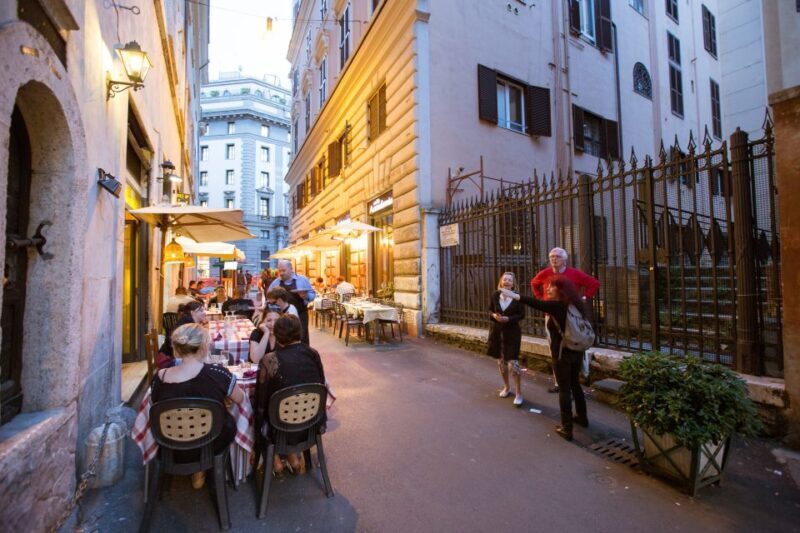 Rome: Guided City Center Evening Sightseeing Walking Tour - An In-Depth Look at the Experience