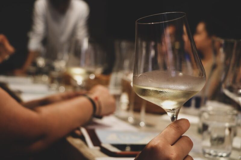 Rome: Guided Italian Wine Tasting Experience - Key Points