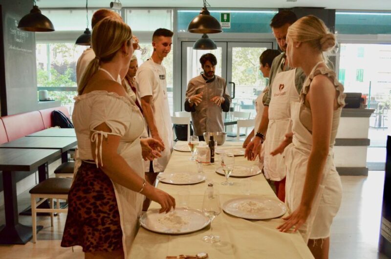 Rome: Hands-On Pizza Making Class near the Vatican with Wine - Practical Considerations
