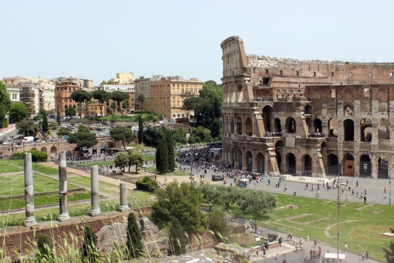 Rome: Hop-On Hop-Off Bus, Roman Forum & Colosseum Tour - The Heart of the Experience