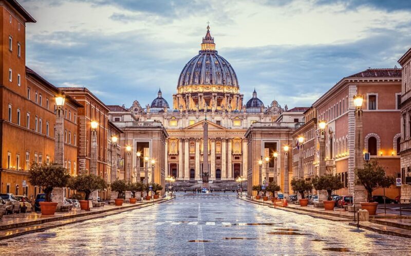 Rome: In-Depth St. Peter's Basilica Tour with Tour Guide - Key Points