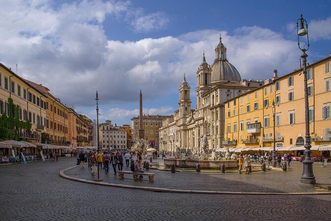 ROME: Lovely private walkin city Centre with Gourmet Restaurant - Piazza Navona: Artistic Heart
