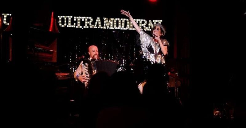 Rome: Night Life Walking Tour and Burlesque Show Entry - Key Points