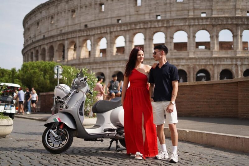 Rome on Two Wheels: Vespa Photo Adventure - An In-Depth Look at the Vespa Photo Adventure