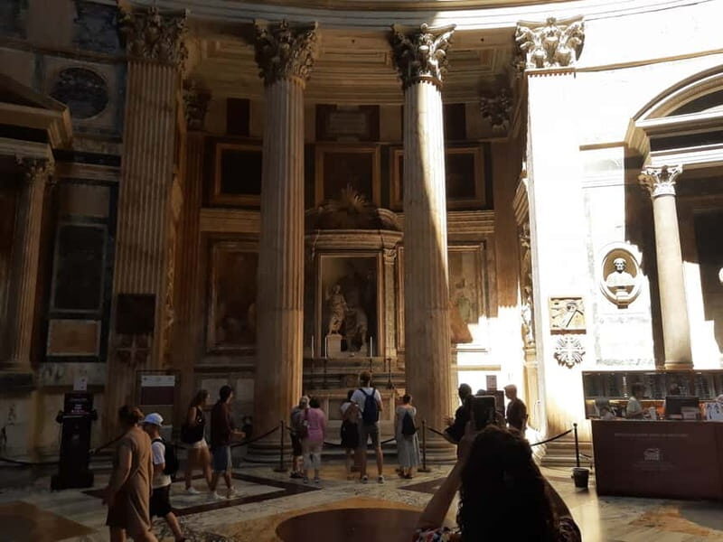 Rome: Pantheon Priority Entry Ticket & Interactive App - Authentic Insights from Reviewers