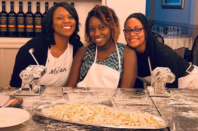 Rome Pasta and Tiramisu Class: Ravioli, Fettuccine and Fine Wine - Who Will Love This?