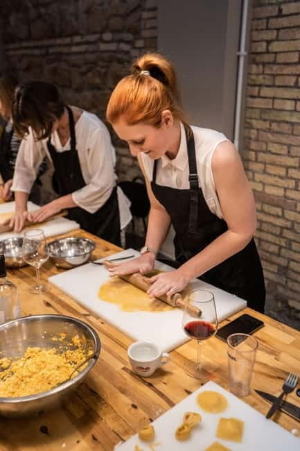 Rome: Pasta Cooking Class with Wine, Coffee, and Limoncello - What Makes This Cooking Class Stand Out