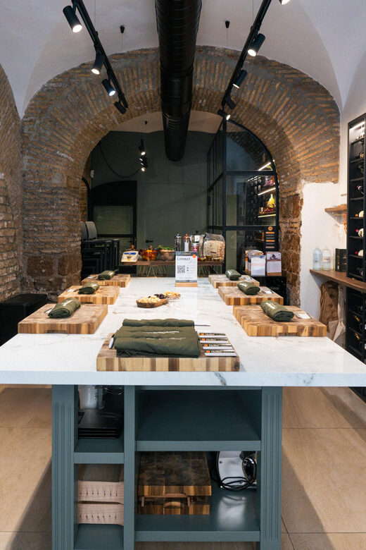 Rome: Pasta, Ravioli & Tiramisu Cooking Class by Colosseum - FAQ