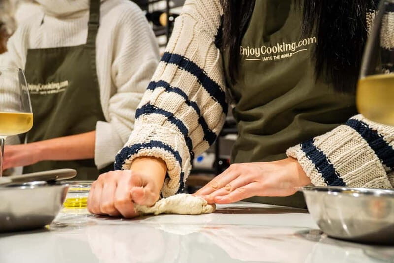 Rome: Pizza and Gelato Cooking Class with Wine - Key Points