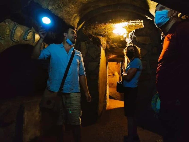 Rome: Private Tour of Crypts and Catacombs - What the Tour Does Well