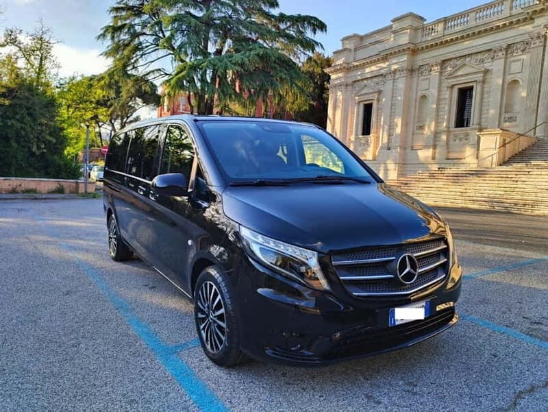 Rome: Roman Music and Tivoli Landscapes Tour with Lunch - Lunch with a View