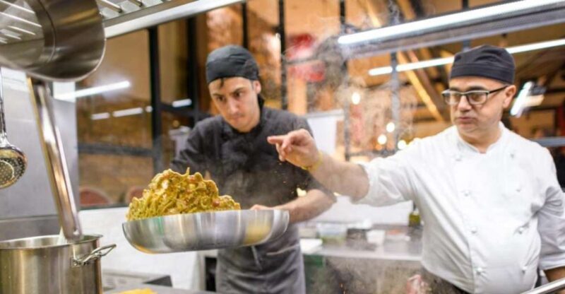Rome: Roman Restaurant Dining Experience with Food and Wine - Key Points