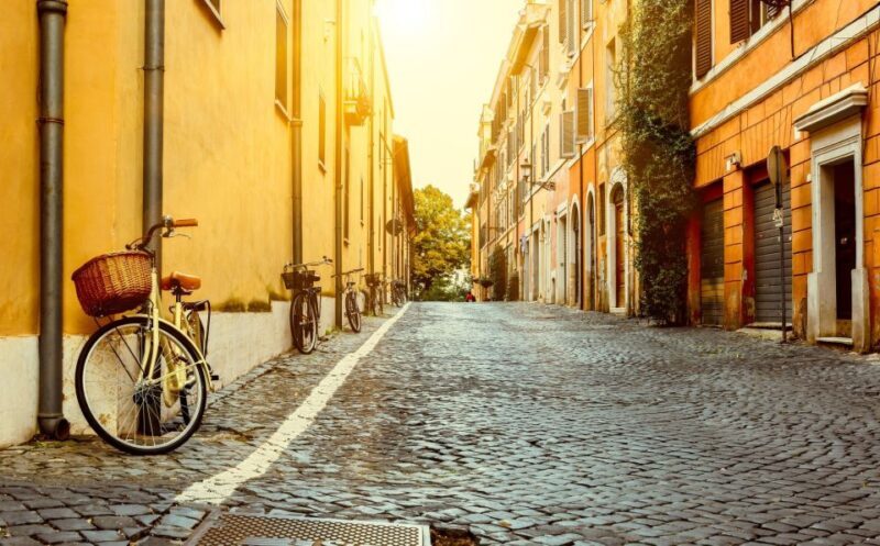 Rome: Sightseeing at Sunrise Walking Tour & Private Option - The Value of a Small-Group Tour