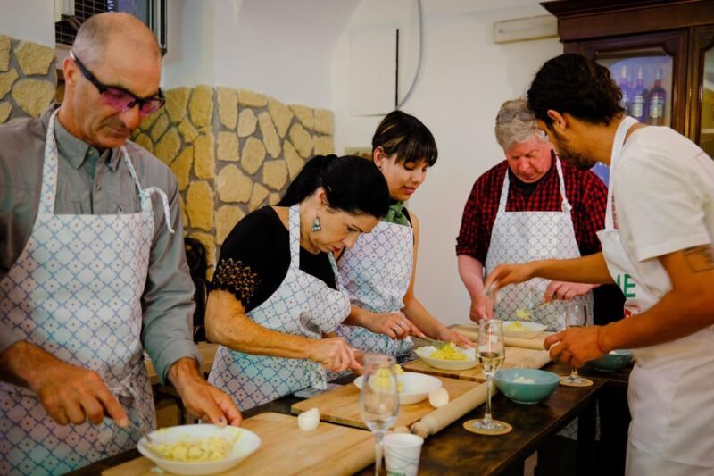 Rome: Tiramisu & Pasta Small-Group Cooking Class - Reviews: What Participants Say