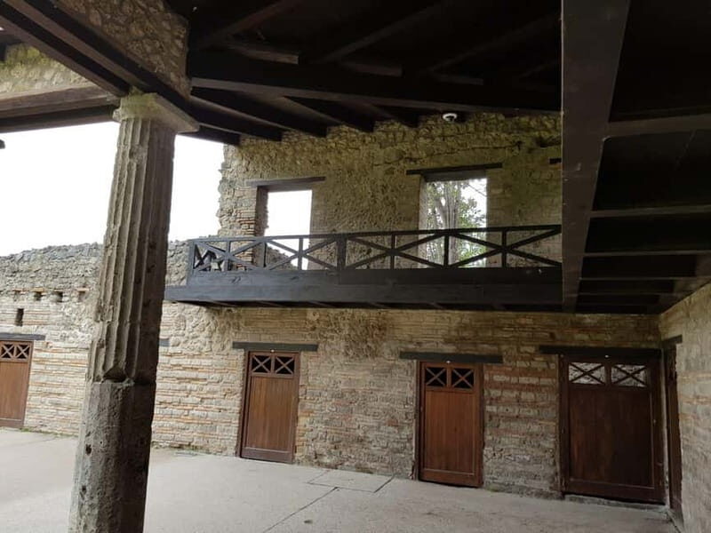 Rome to Pompeii: Transfers with Entry and Tour Guide Option - FAQ