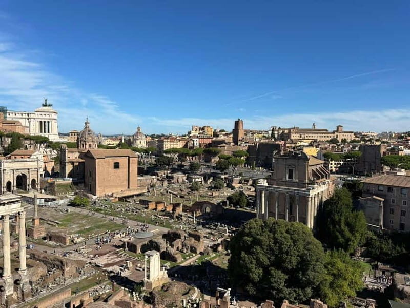 Rome: Tour of the Roman Forum, Trevi Fountain, Pantheon and much more - Authentic Experiences and Authentic Insights