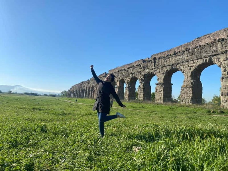 Rome: Trip to Roman Hills & Lunch by Vintage Classic Car - Key Points