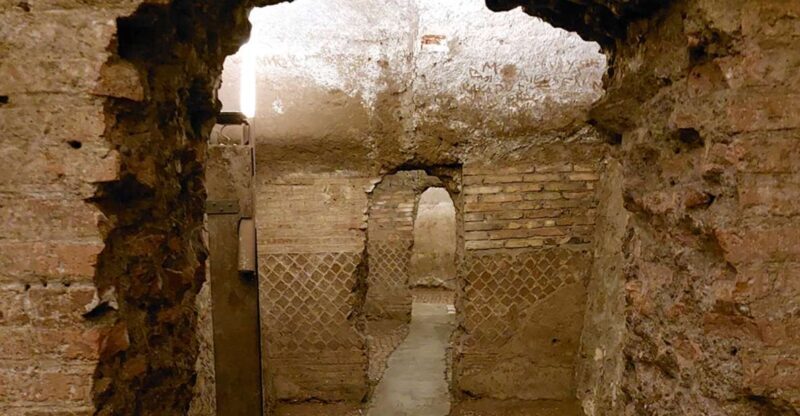 Rome: Underground City Tour with Basilica and Tombs - The Itinerary in Detail: What to Expect