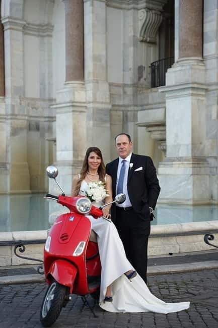 Rome: Vespa Tour with Pro Photos & Authentic Ginseng Coffee - Who Should Consider This Tour?