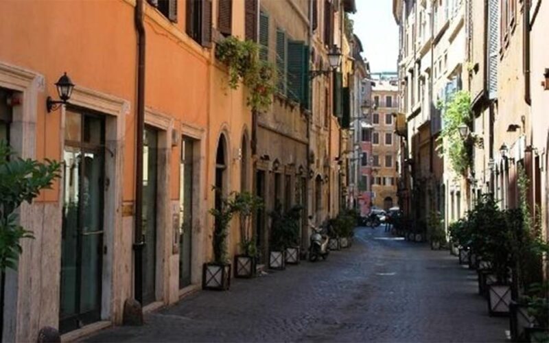 Rome Walking Tour Through Castel SantAngelos History - Key Points