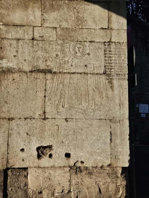 Rome: Walking Tour to the Catacombs of Saint Callixtus - An In-Depth Look at the Experience
