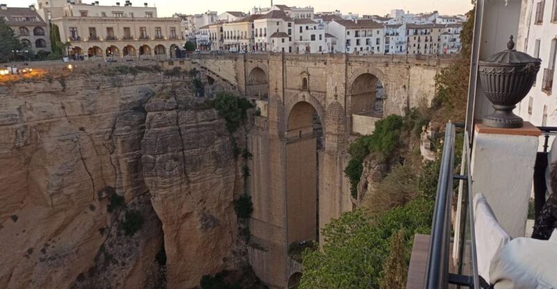Ronda: Guided Walking Tour with English or Spanish Guide - Why Choose This Ronda Walking Tour?