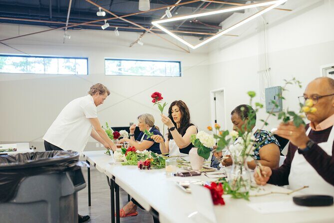 Rooftop Flower Arranging Workshop With Skyline Views - A Thorough Breakdown of the Experience