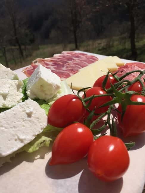 Roots and flavors: Cooking school between tradition and sustainability - FAQs