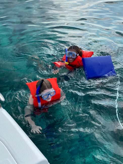 Rose Island: Pig Beach, Snorkeling, Sea Turtles, Beach - Key Points