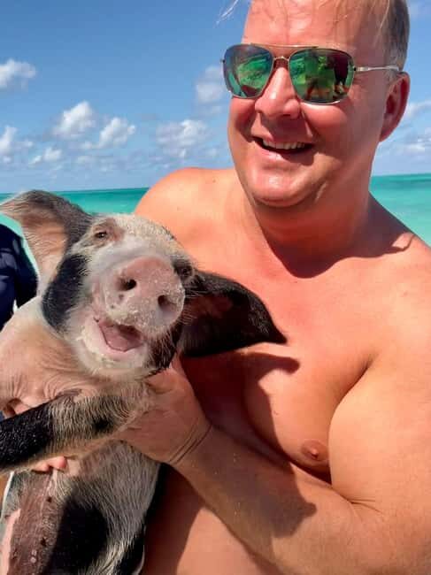 Rose Island: Snorkeling, Swimming Pigs & Unlimited Rum Punch - The Experience for Different Travelers