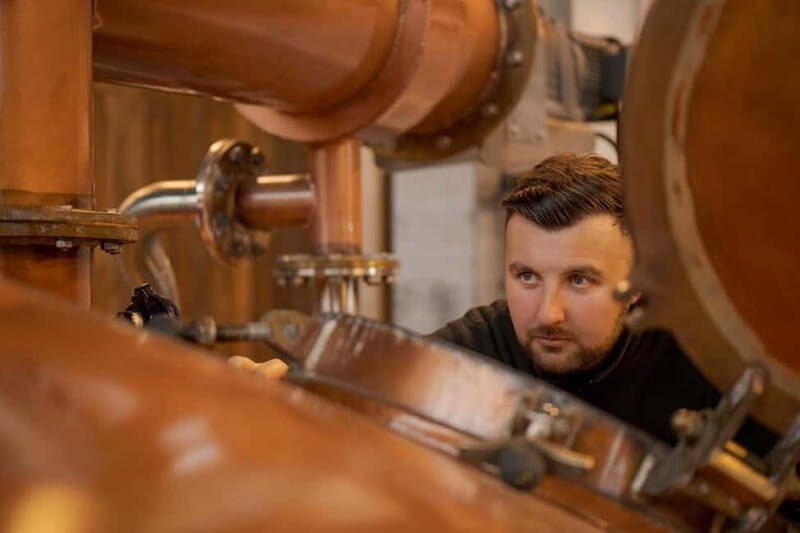 Rosebank Distillery Guided Tour and Whisky Tasting - The Setting and Arrival