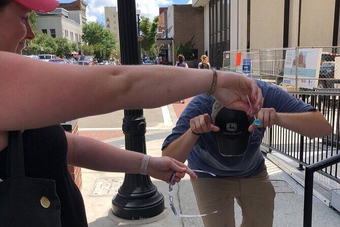 Roseville City Scavenger Hunt Excursion by Crazy Dash - Who Would Love This Experience?