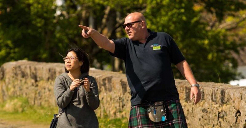 Rosslyn Chapel, Stirling Castle & Dunfermline Abbey Tour - Key Points