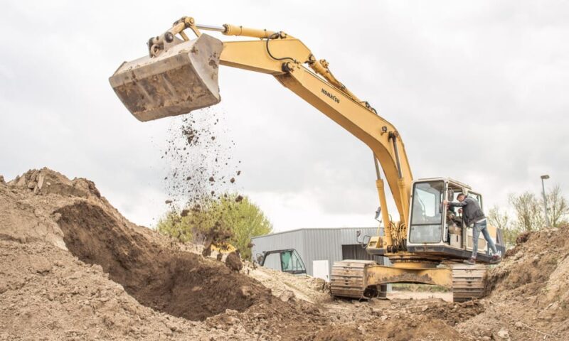 Rostock: 25t chain excavator digging at the Rostock excavator playground - Who Will Love This Experience?