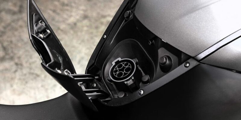 Rostock: Zero SR (40kW) Electric Motorcycle Rental - FAQs