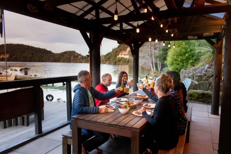 Rotorua: Evening Starlight Gourmet Kayak Tour with dinner - An Authentic Evening on Lake Rotoiti: What to Expect