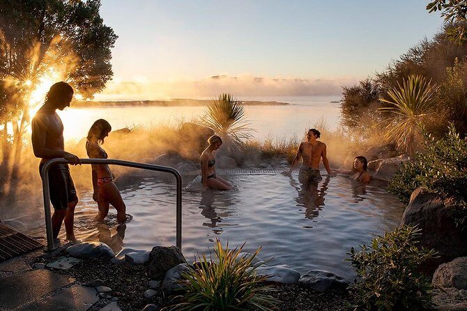 Rotorua Highlights Tour from Auckland with Optional Extras - Transportation & Group Size: Comfort Matters