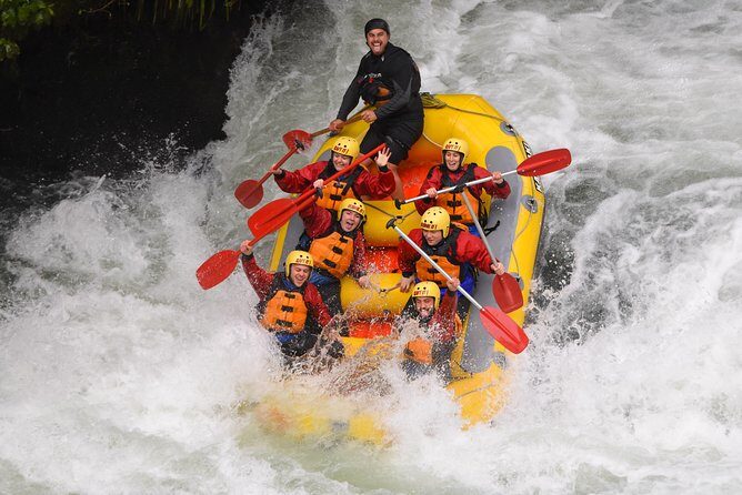 Rotorua Rafting Kaituna White Water Rafting | Kaitiaki Adventures - Ending the Adventure: Reflection and souvenir photos