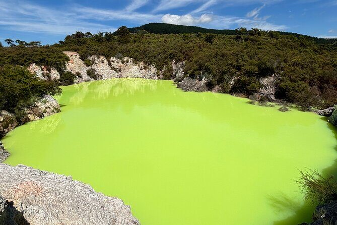 Rotorua & Taupo DayTour with Waiotapu & Huka Falls from Auckland - A Deep Dive into the Experience