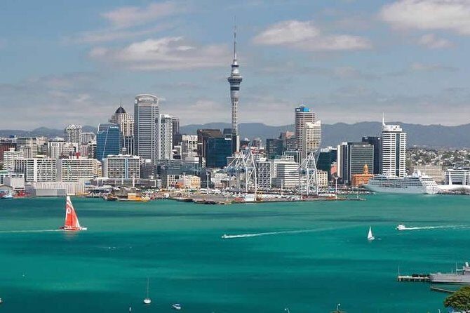 Rotorua & Waitomo caves day tours from Auckland - Key Points