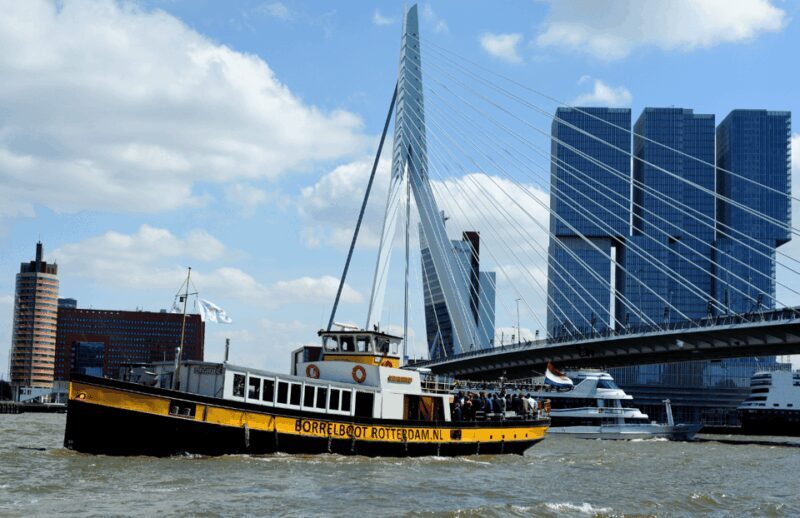 Rotterdam: Pub Cruise with Drinks and Bites - Who Should Consider This Tour?