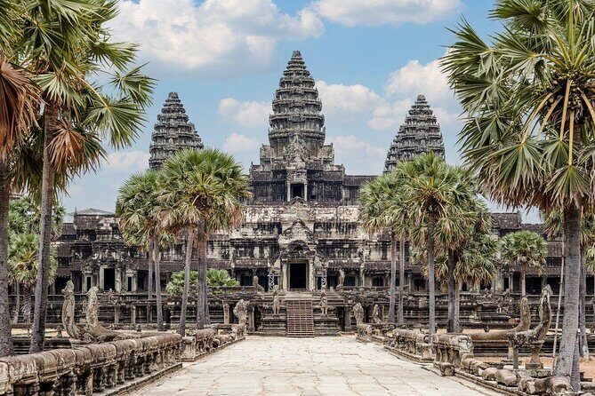 Round Trip Bangkok - Angkor Wat 3 Day 2 Night Package By Bus and Privet Vehicle - Introduction
