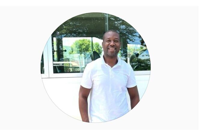 Round-Trip or Direct Private Airport Transfers to Runaway Bay - Key Points