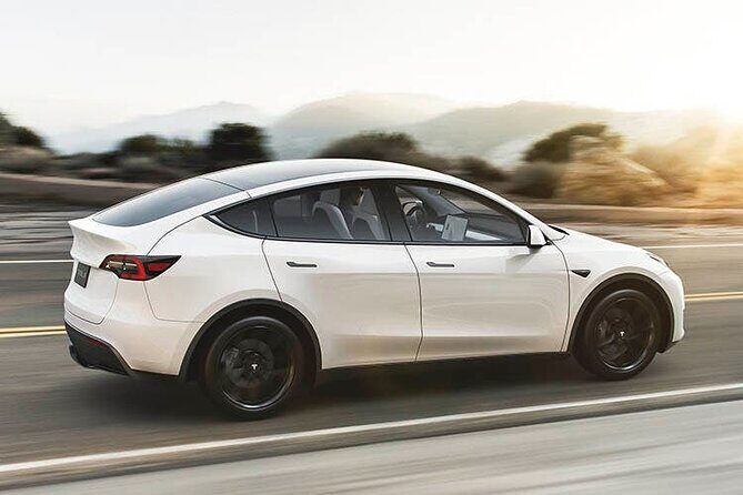Round trip Private Transfer Las Vegas Airport LAS by Eco Sedan - An In-Depth Look at the Eco Sedan Tesla Transfer Experience