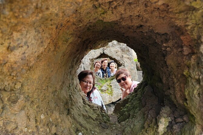 Round Trip Private Transport to Jeju Stone Park - Key Points